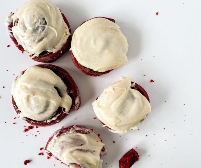Red Velvet Cinnamon Rolls - A Day In Candiland
